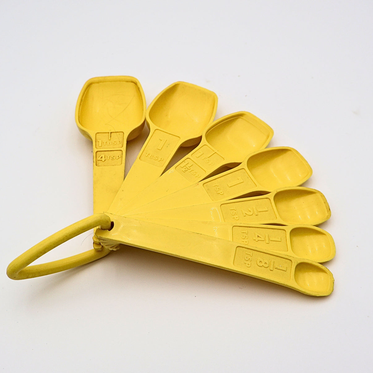 Yellow Tupperware Measuring Spoons – Zestful Productions